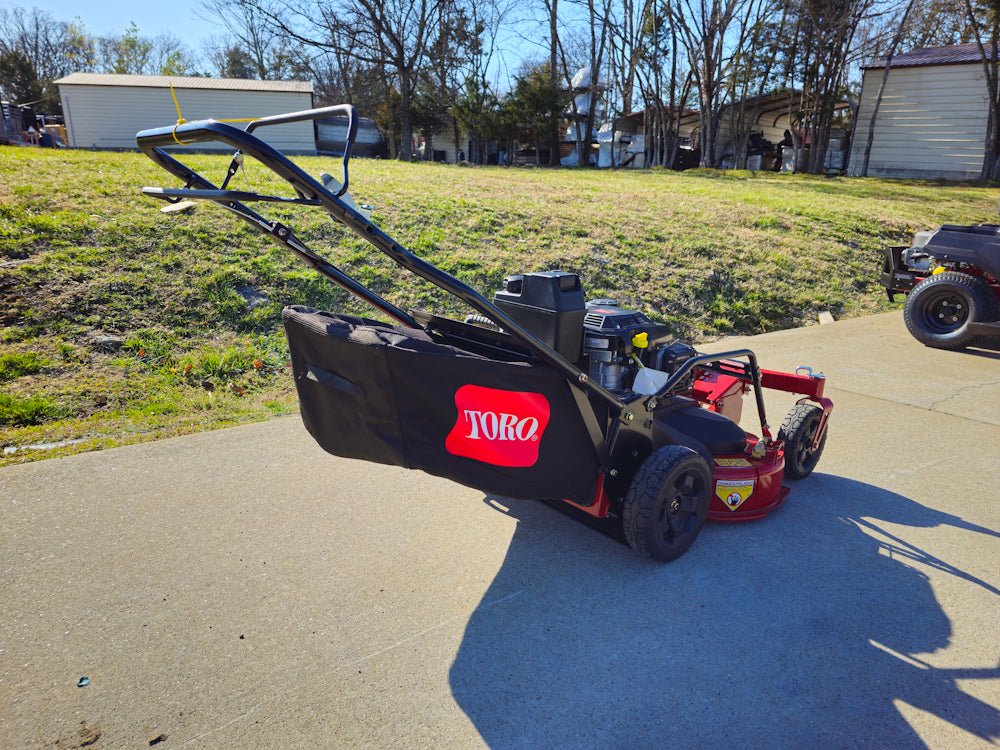 Toro 22236 30'' Commercial Turfmaster Walk Behind Mower 224cc Kohler