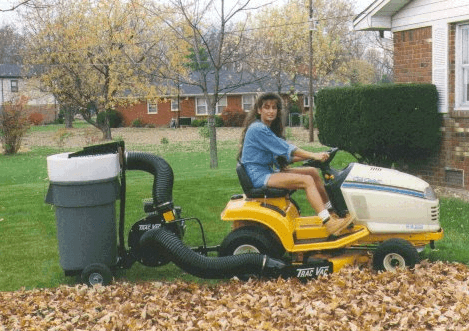 Trac Vac 385 Lawn Mower Bagger Vacuum Pull Behind 6.5 hp