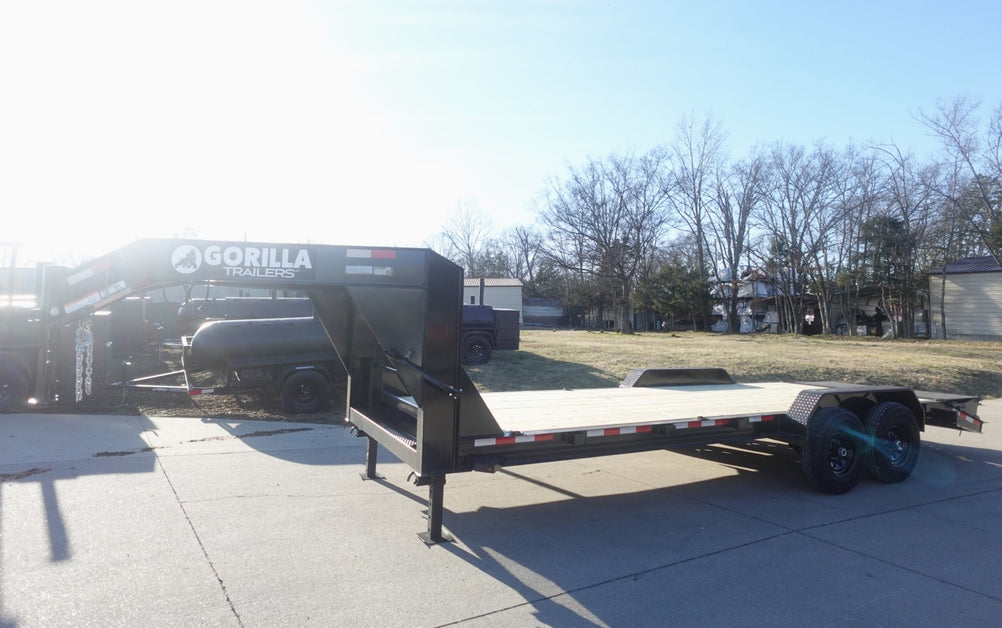 7X22 Gooseneck Equipment Trailer with (2) 7K Axles & Mini King Kong Ra
