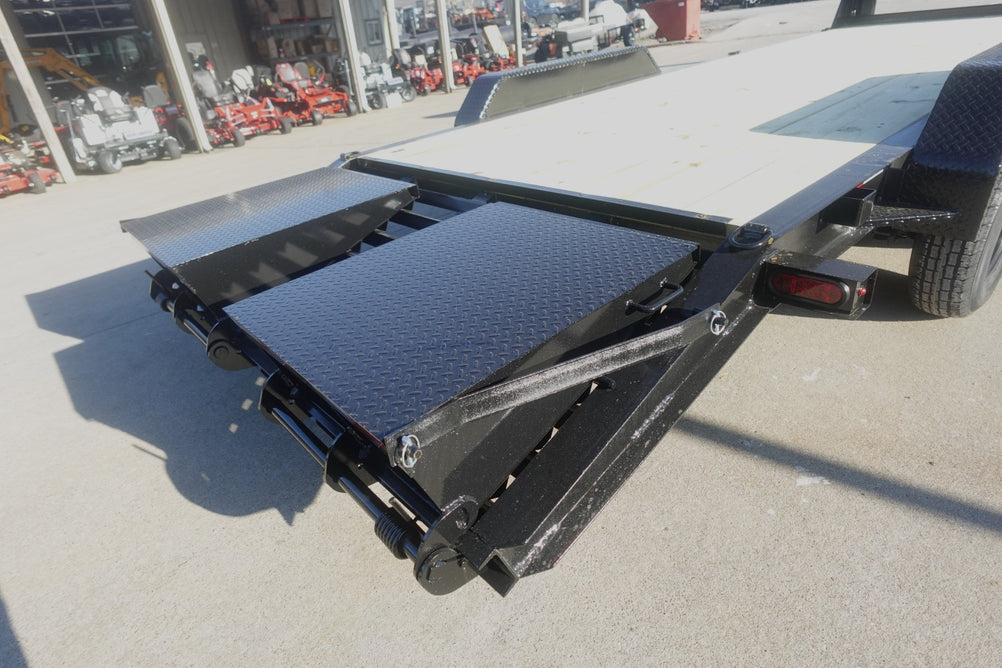 7X22 Gooseneck Equipment Trailer with (2) 7K Axles & Mini King Kong Ra