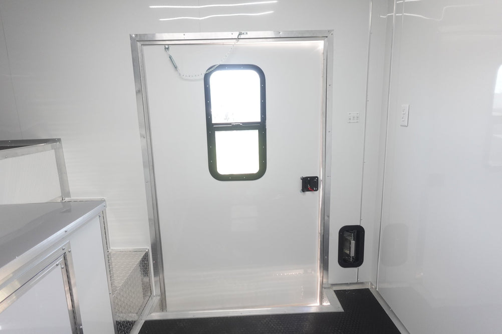 8.5x32 Gooseneck Hybrid Enclosed Trailer with (2) 7K Axles and 50 AMP ...
