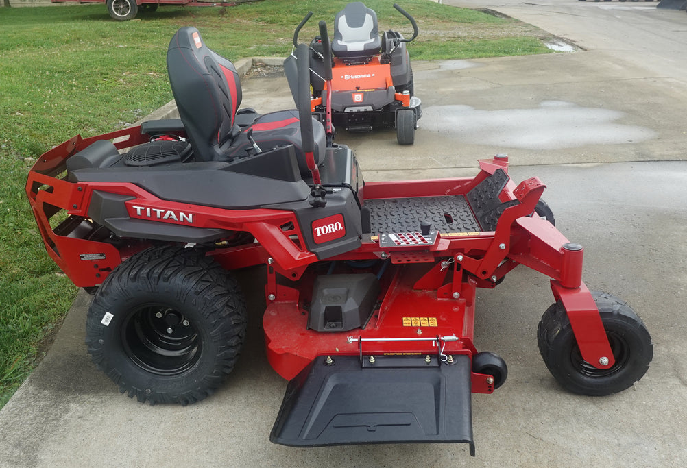 Toro 76605 60" Titan Zero Turn Mower 24HP KAW