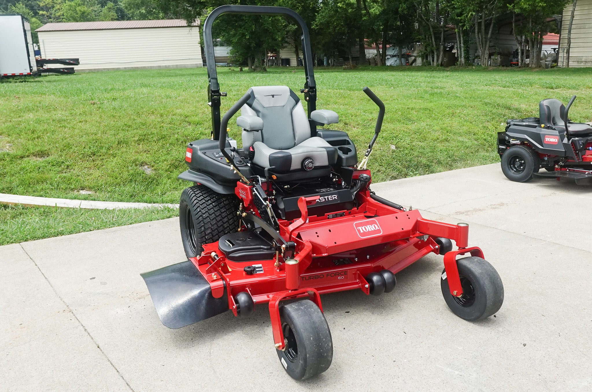 Toro 72981 60" 6000 Z Master Zero Turn Mower 37HP Vanguard EFI Oil Gua
