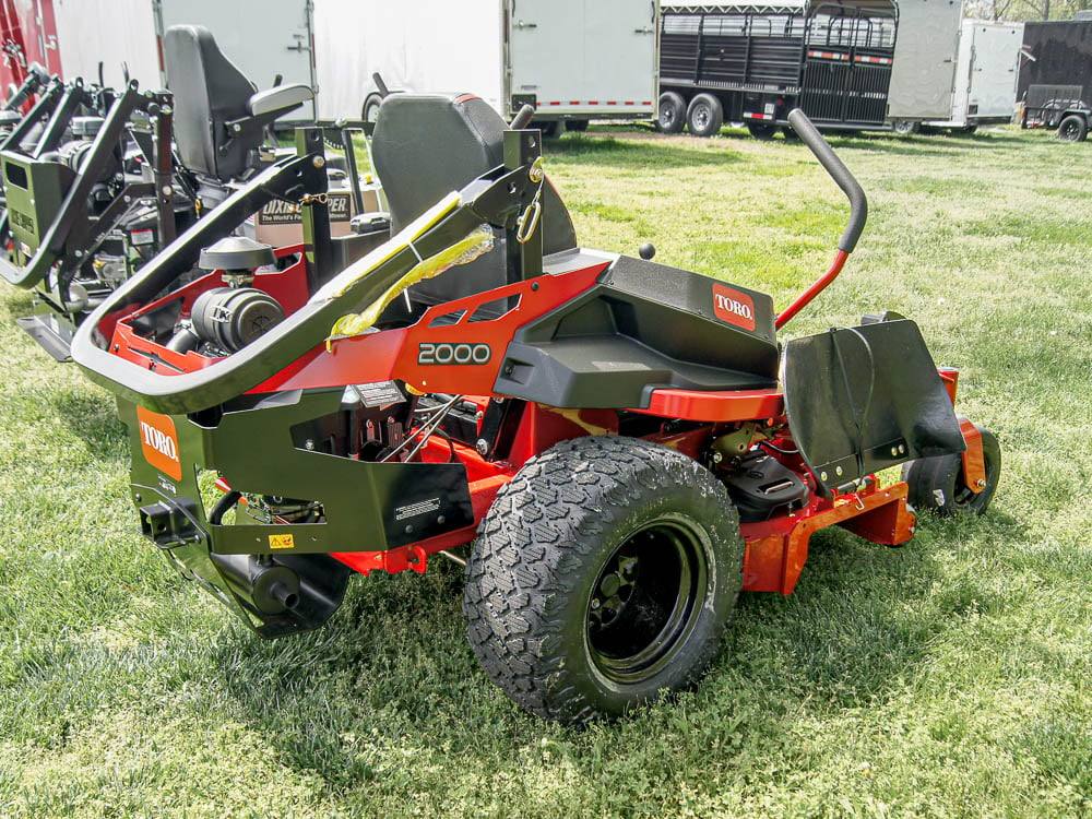 Toro 77283 ZMaster 2000 52" Zero Turn Mower 24.5HP V-Twin (Spring Sale