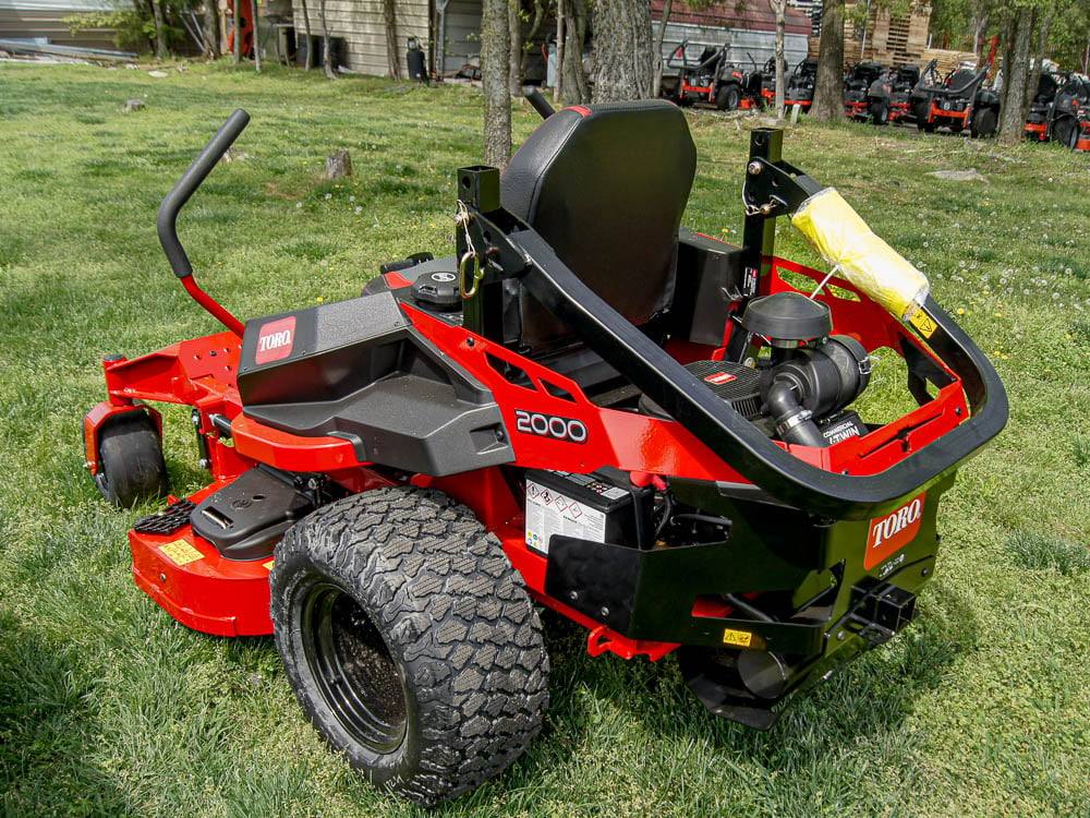 Toro 77283 ZMaster 2000 52" Zero Turn Mower 24.5HP V-Twin (Spring Sale