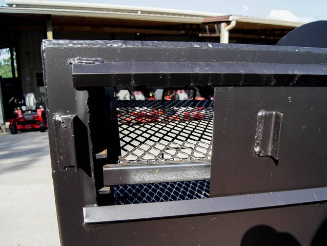 250 Gallon Pull-Behind BBQ Smoker Single Door with Counterweight 3500l