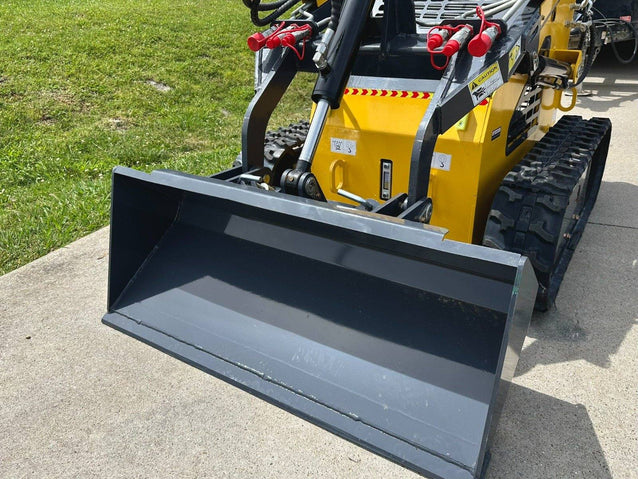 Power X Compact PX420-LT Mini Skid Steer Track Loader 23HP Vanguard En
