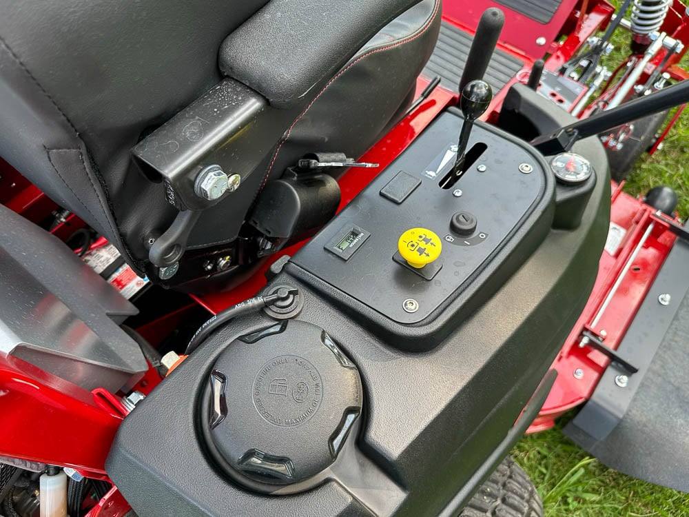 Ferris 5902078 60" ISX2200 Zero Turn Mower 28HP VAN EFI (Instant Rebat