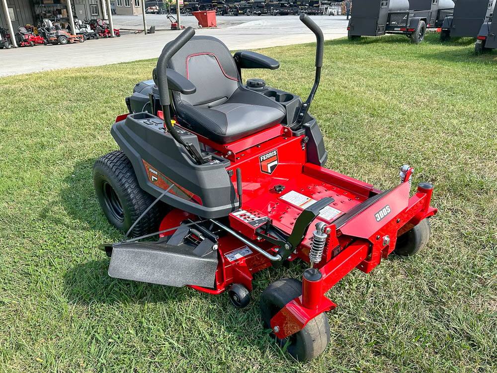 Ferris 5902144 42" 300S Zero Turn Mower full suspension 23HP Briggs