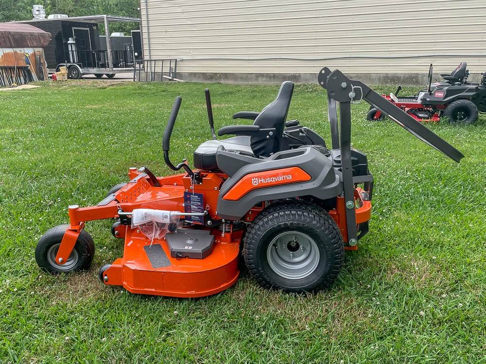 Husqvarna Z460 60" Zero Turn Mower 23HP KAW +Bonus 522L Trimmer (Scrat